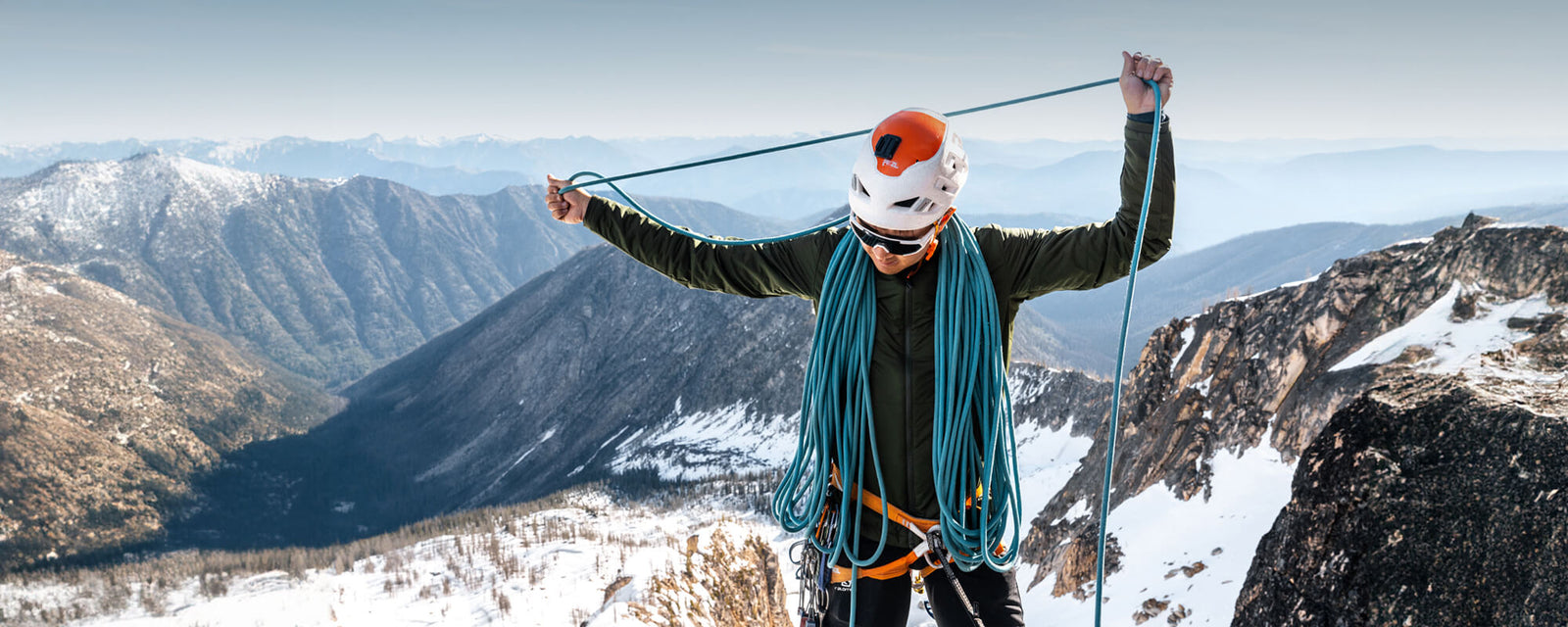 Shop Outdoor Clothing | All Men's Styles | AKOVA