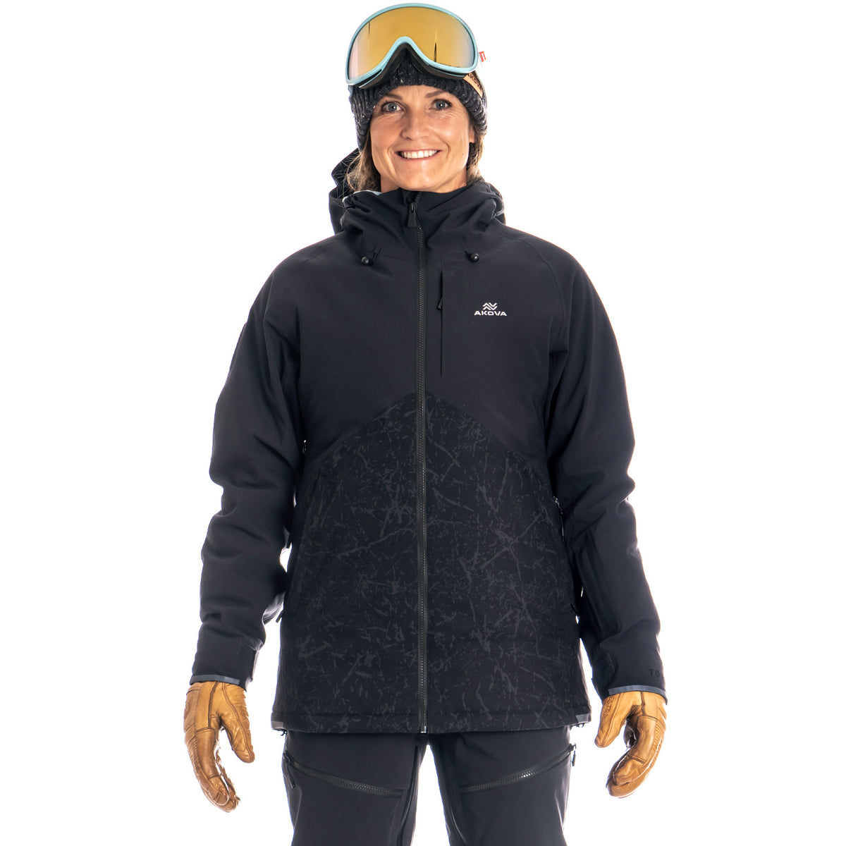 Womens Ski Clothing | Versatile Layers | AKOVA Gear