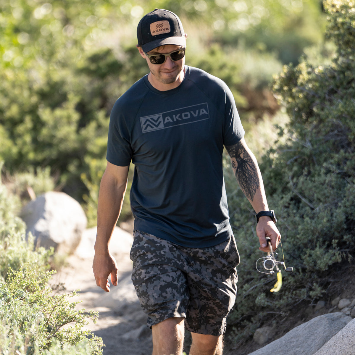 AKOVA Men's SS2 Crew: UPF 50+ Sun Protection